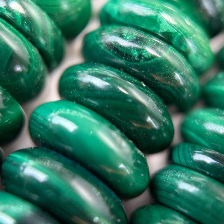 Malachite's Unique Luster: A Master's Guide to Identifying Silk and Ch ...